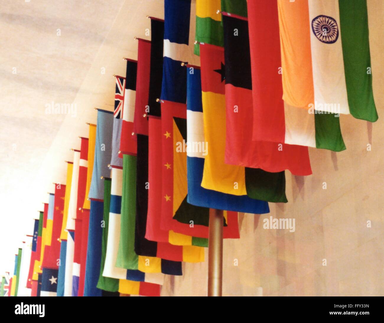 Row of large flags hi-res stock photography and images - Alamy