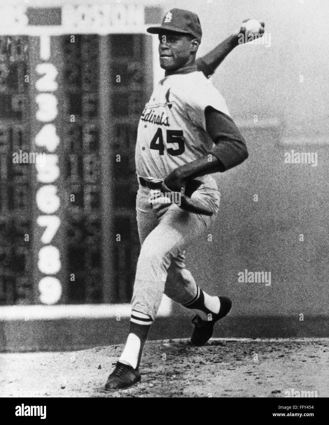 BOB GIBSON (1935- ). /nAmerican baseball pitcher. Pitching the St ...