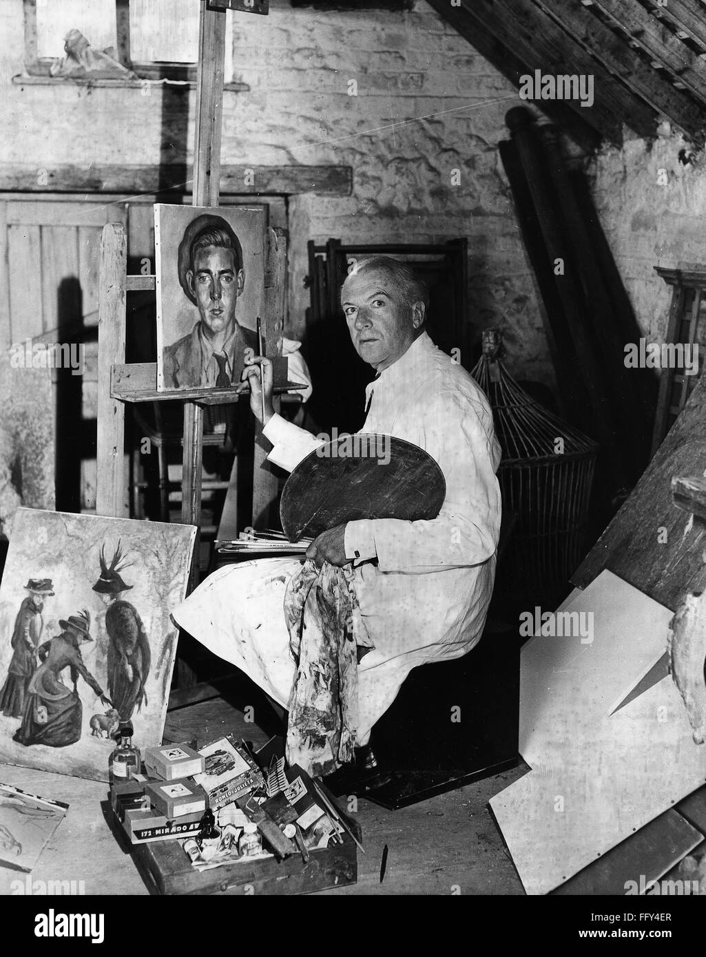 CECIL W.H. BEATON /n(1904-1980). Sir Cecil Walter Hardy Beaton. English ...