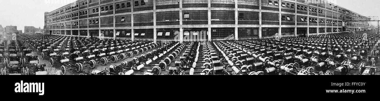 Car assembly line 1920s hi-res stock photography and images - Alamy