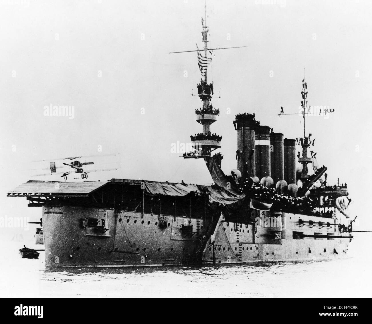 Uss pennsylvania 1911 eugene ely High Resolution Stock Photography and ...