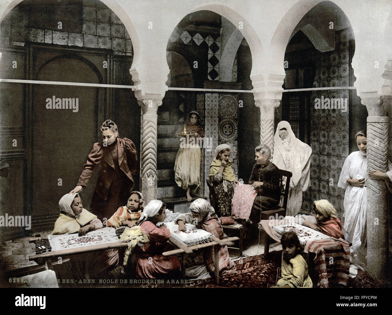 Photochrome woman High Resolution Stock Photography and Images - Alamy