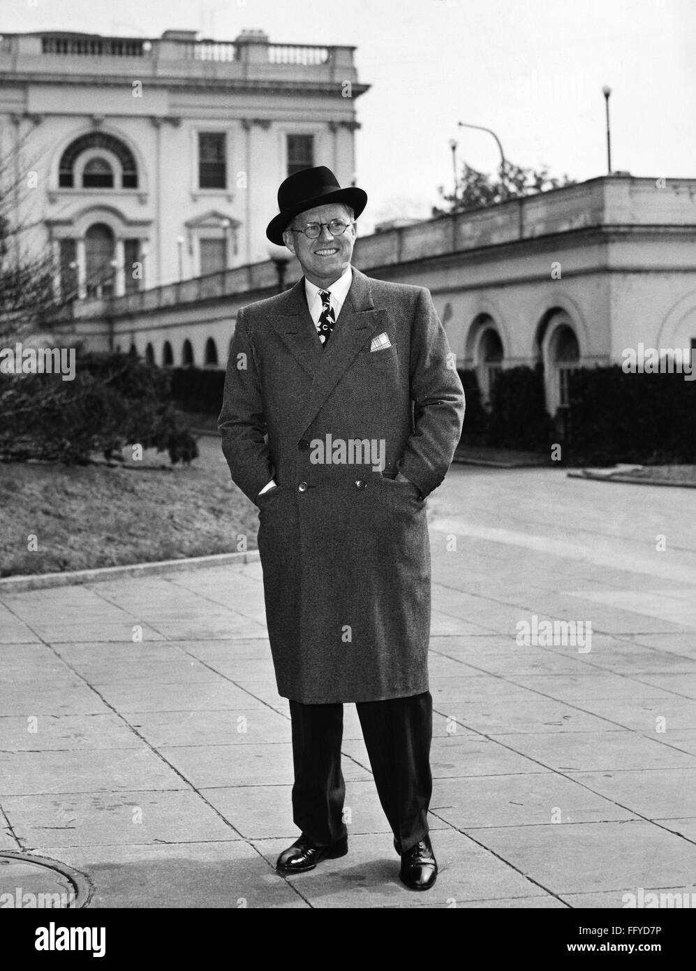 1950 fedora hat hi-res stock photography and images - Alamy
