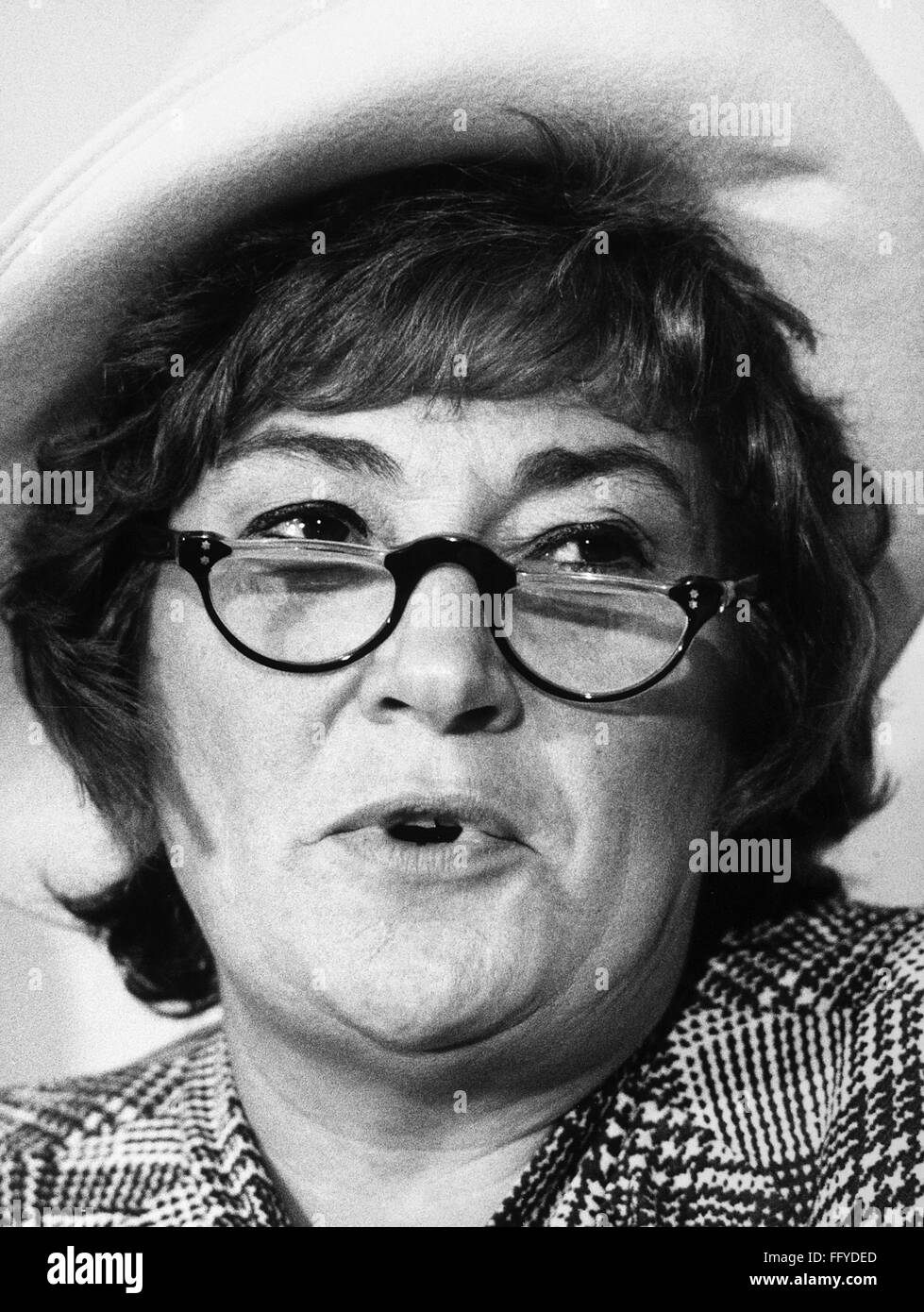 BELLA ABZUG (1920-1998). /nNΘe Savitsky. American lawyer, politician ...