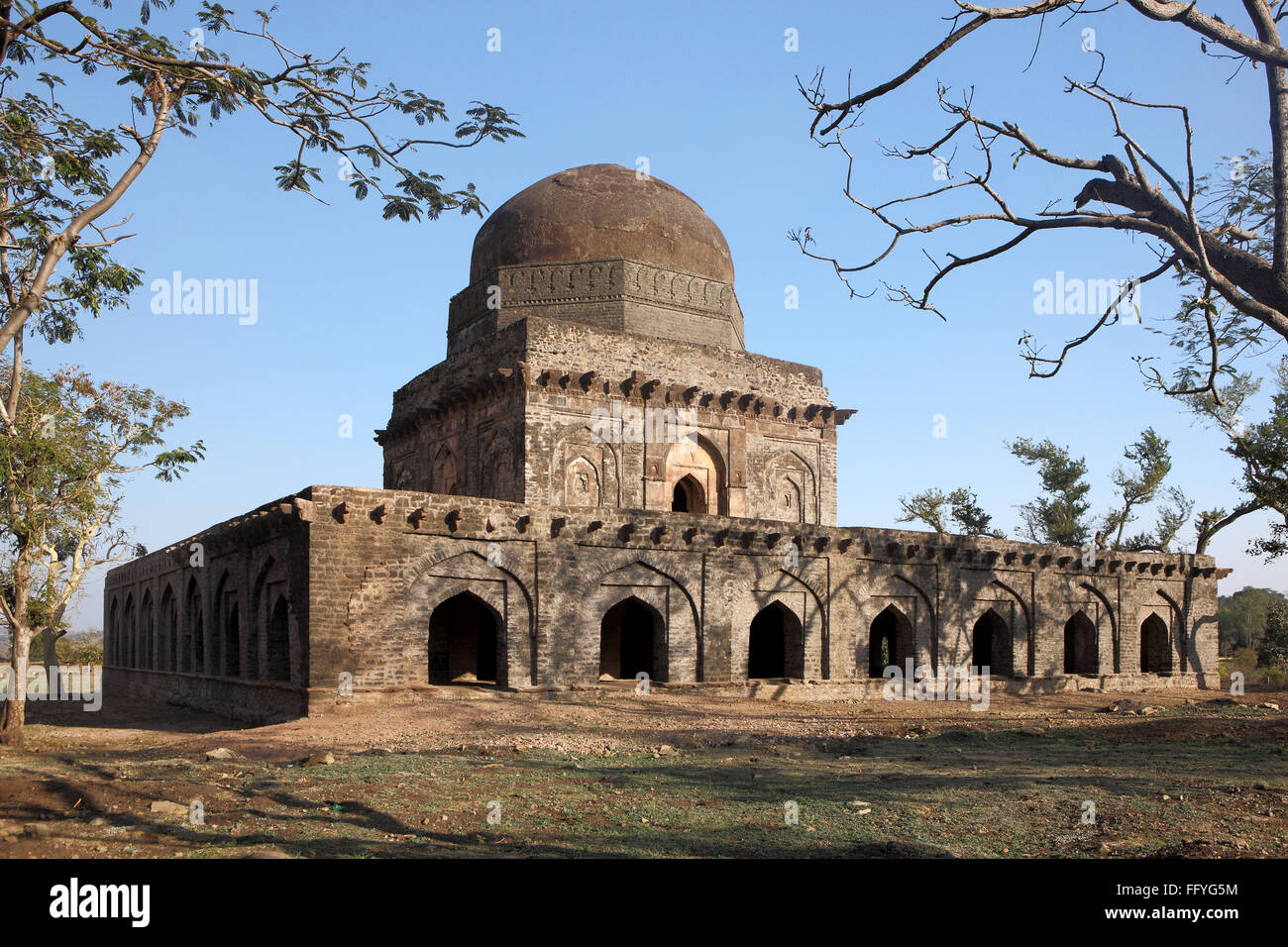 Mandu india palace hi-res stock photography and images - Alamy