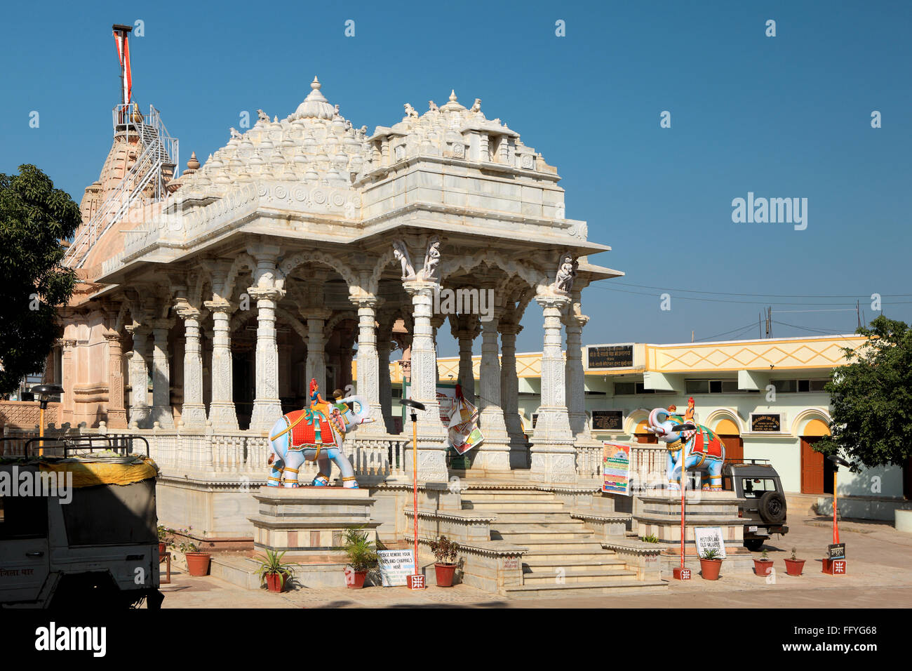 Jain marble temple mandu dhar hi-res stock photography and images - Alamy
