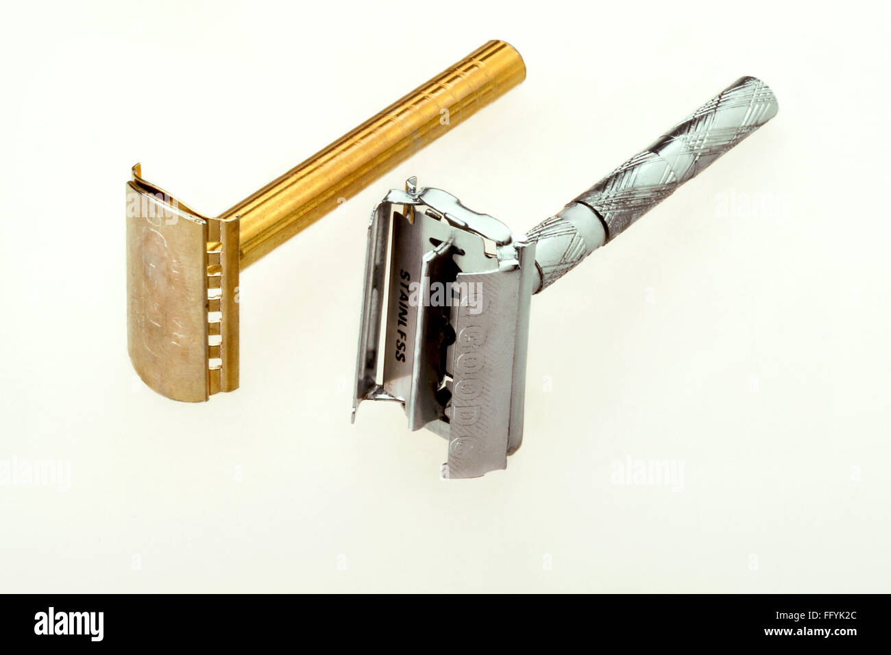 Shaving Blade Metallic Razors India Stock Photo - Alamy