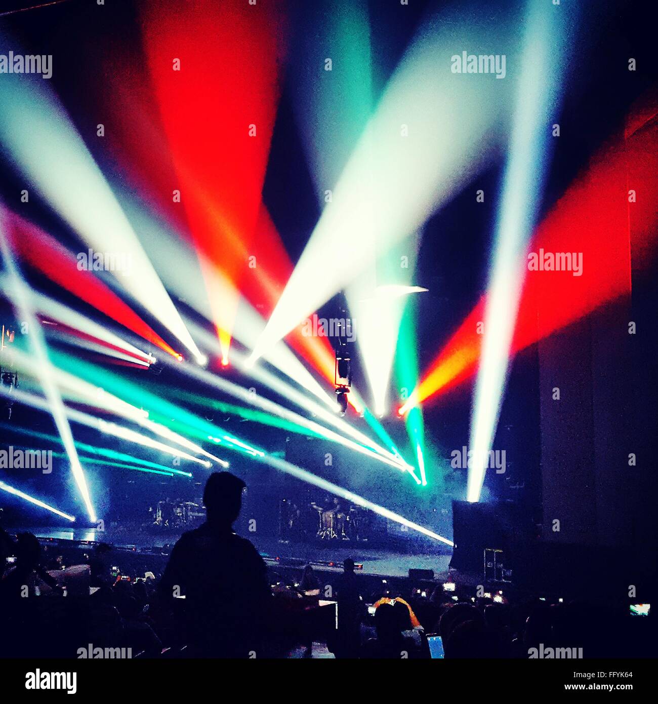 Singers stage lighting night hi-res stock photography and images - Alamy