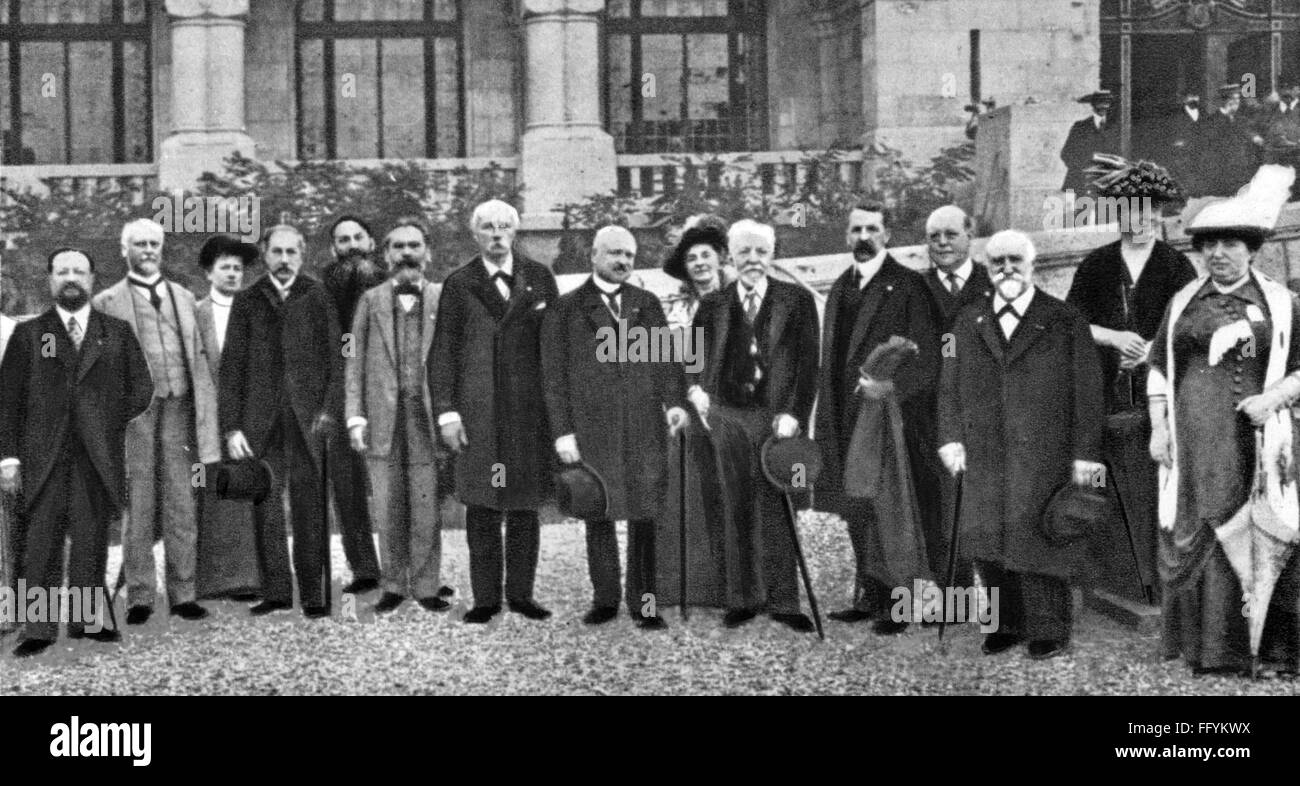 World peace conference hi-res stock photography and images - Alamy