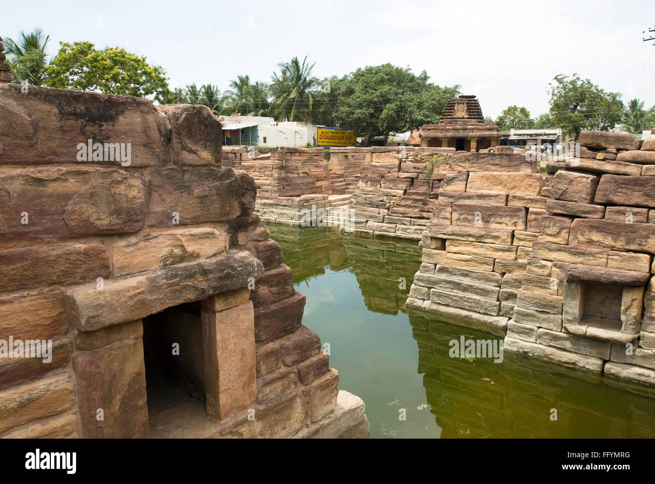 Well temple hi-res stock photography and images - Alamy