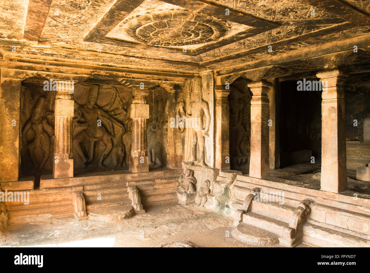 Ravana temple hi-res stock photography and images - Alamy