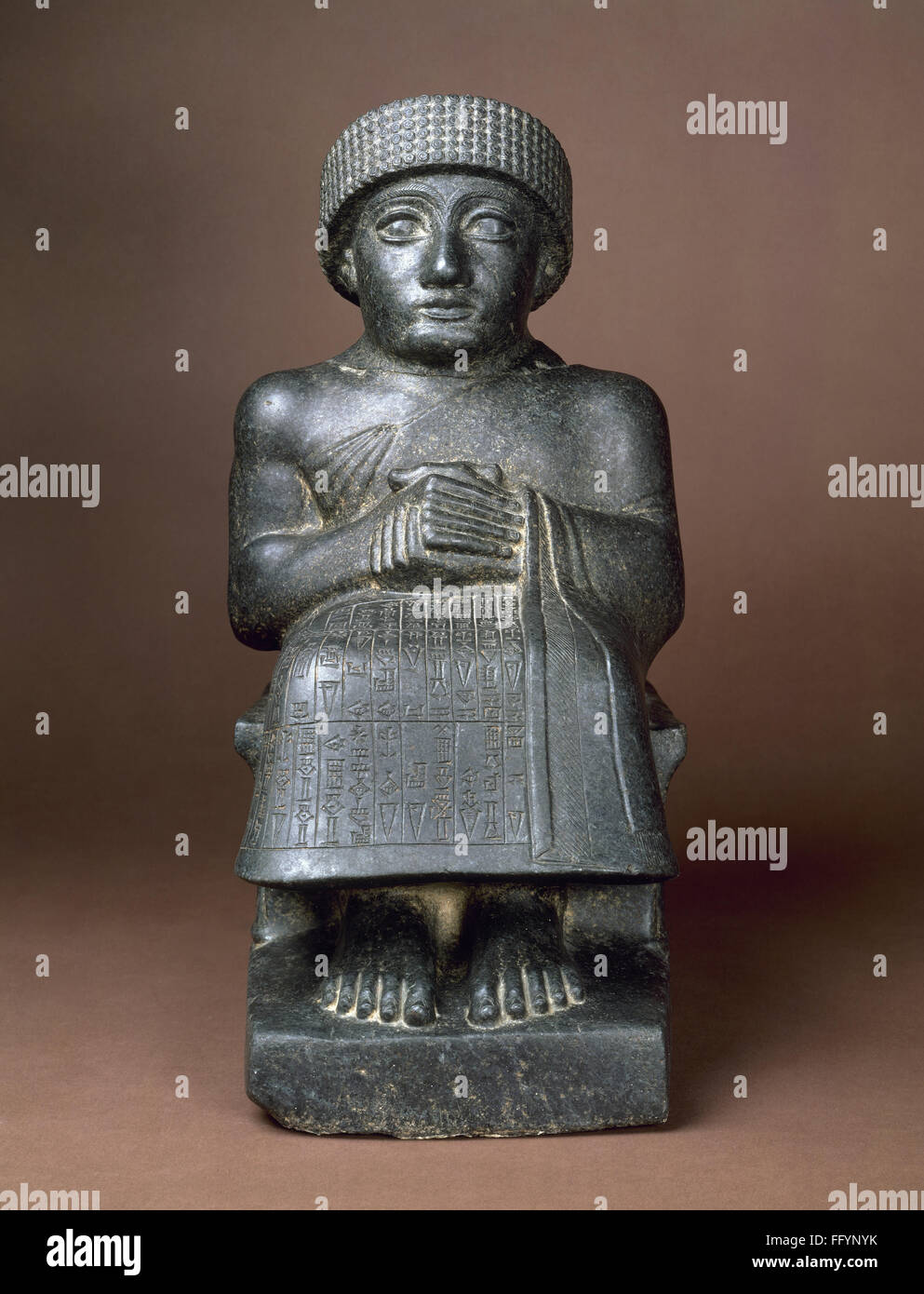 NEO-SUMERIAN PRINCE GUDEA. /nDiorite statuette of Gudea, Prince of ...