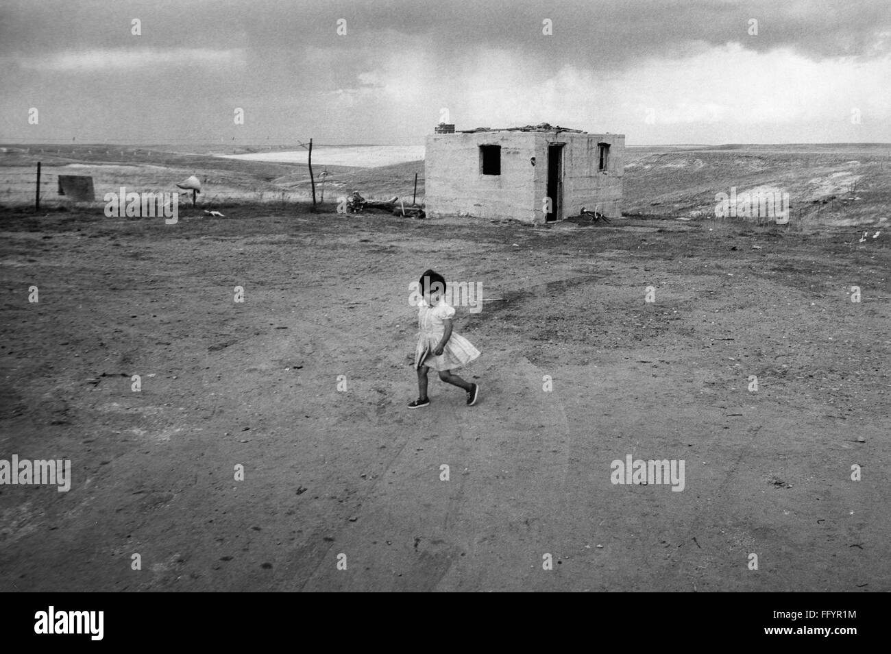 American indian reservation poverty hi-res stock photography and images ...