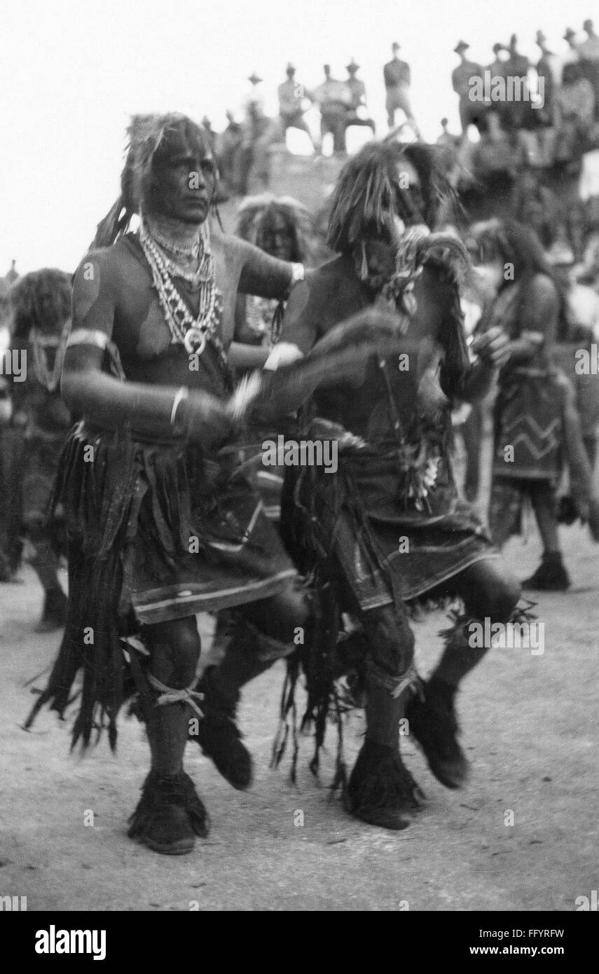 HOPI SNAKE DANCE, 1911. /nHopi Native American men performing the snake ...