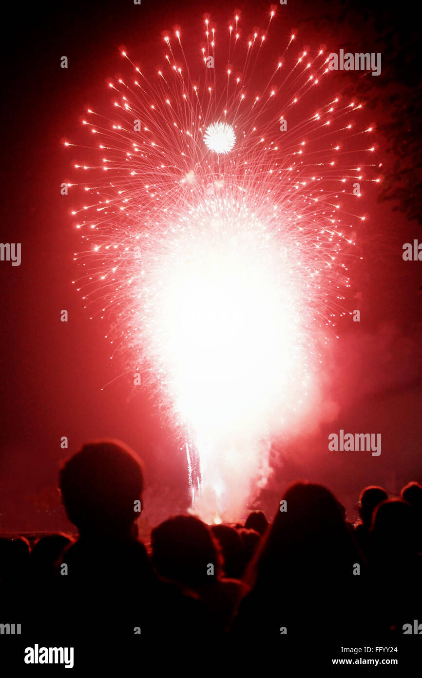 New crowd hi-res stock photography and images - Alamy