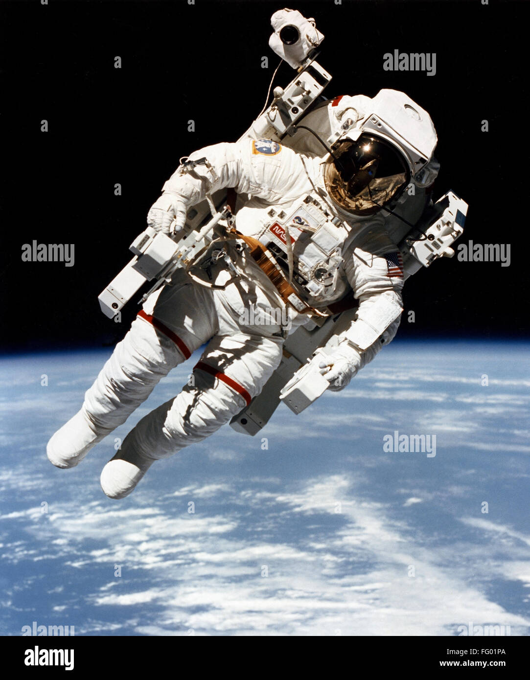 BRUCE McCANDLESS II (1937-). /nAmerica aviator and NASA astronaut ... BRUCE McCANDLESS II (1937-). /nAmerica aviator and NASA astronaut ...