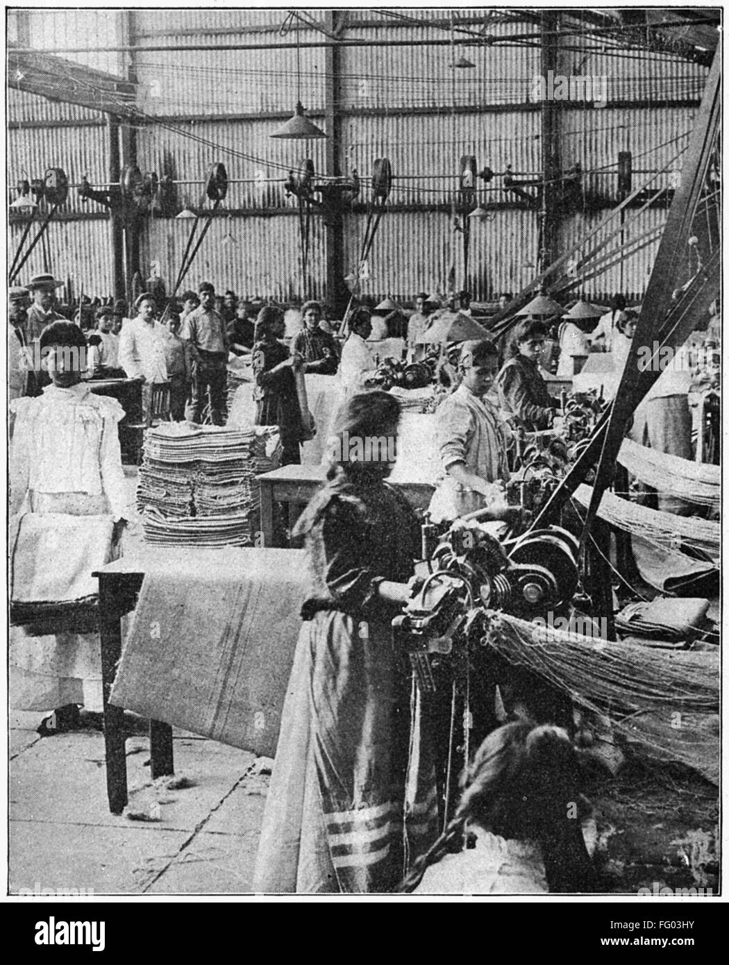 MEXICAN TEXTILE FACTORY./nWomen workers making coffee bags in a textile ...