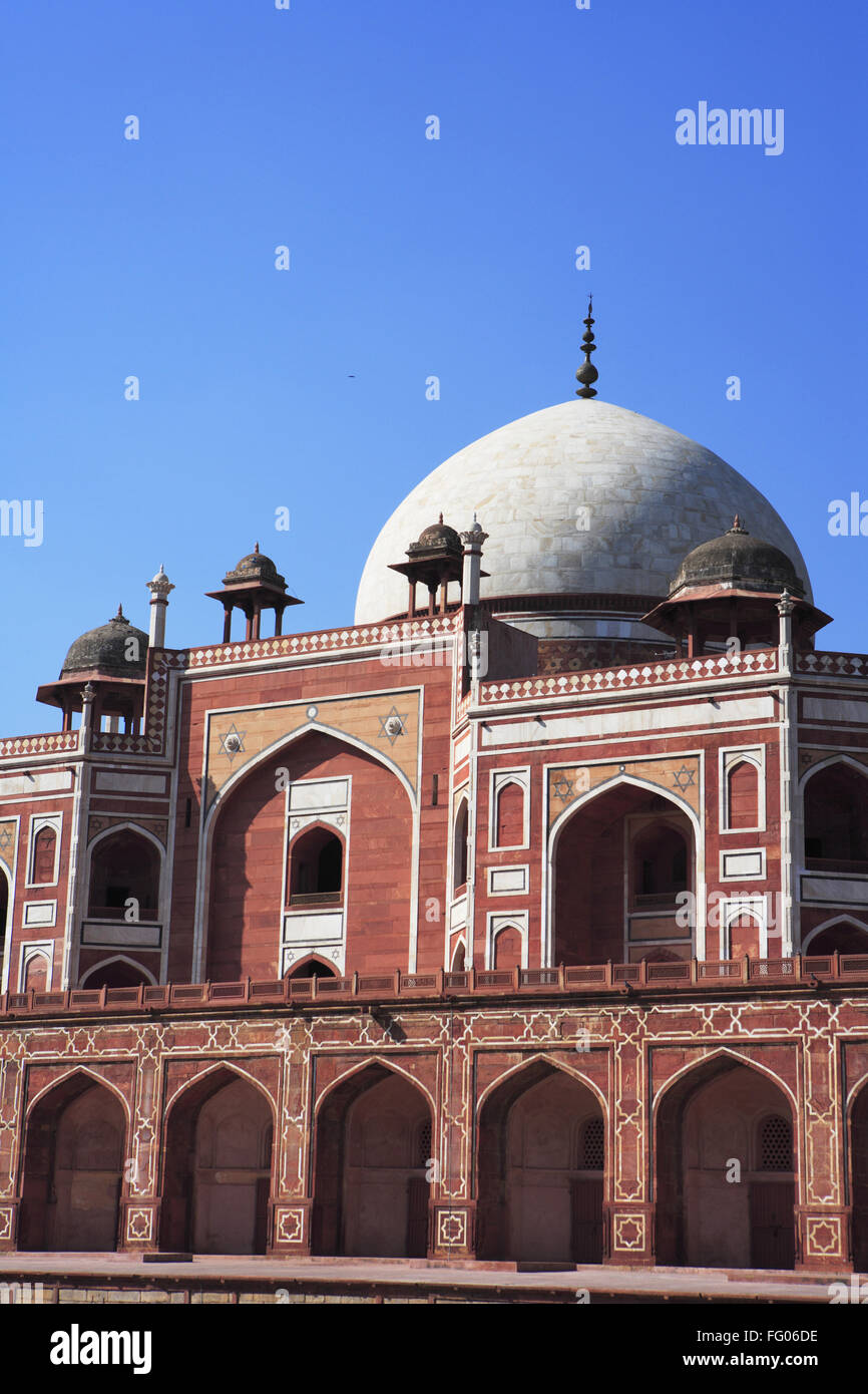 Humayun's tomb built in 1570 mughal architecture , Delhi, India UNESCO ...