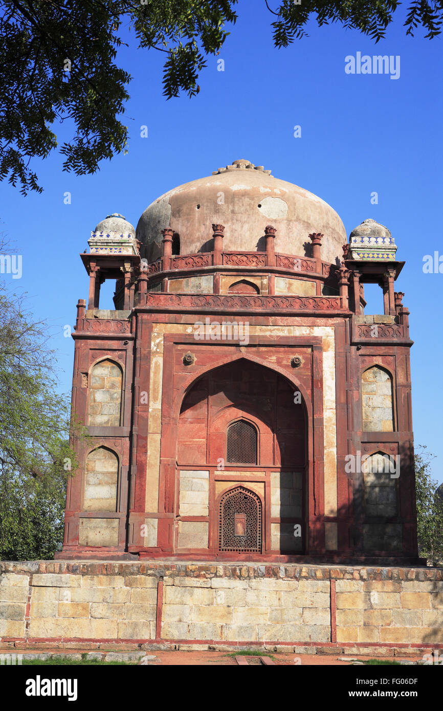 Barber's tomb in Humayun's tomb complex built in 1570 mughal ...