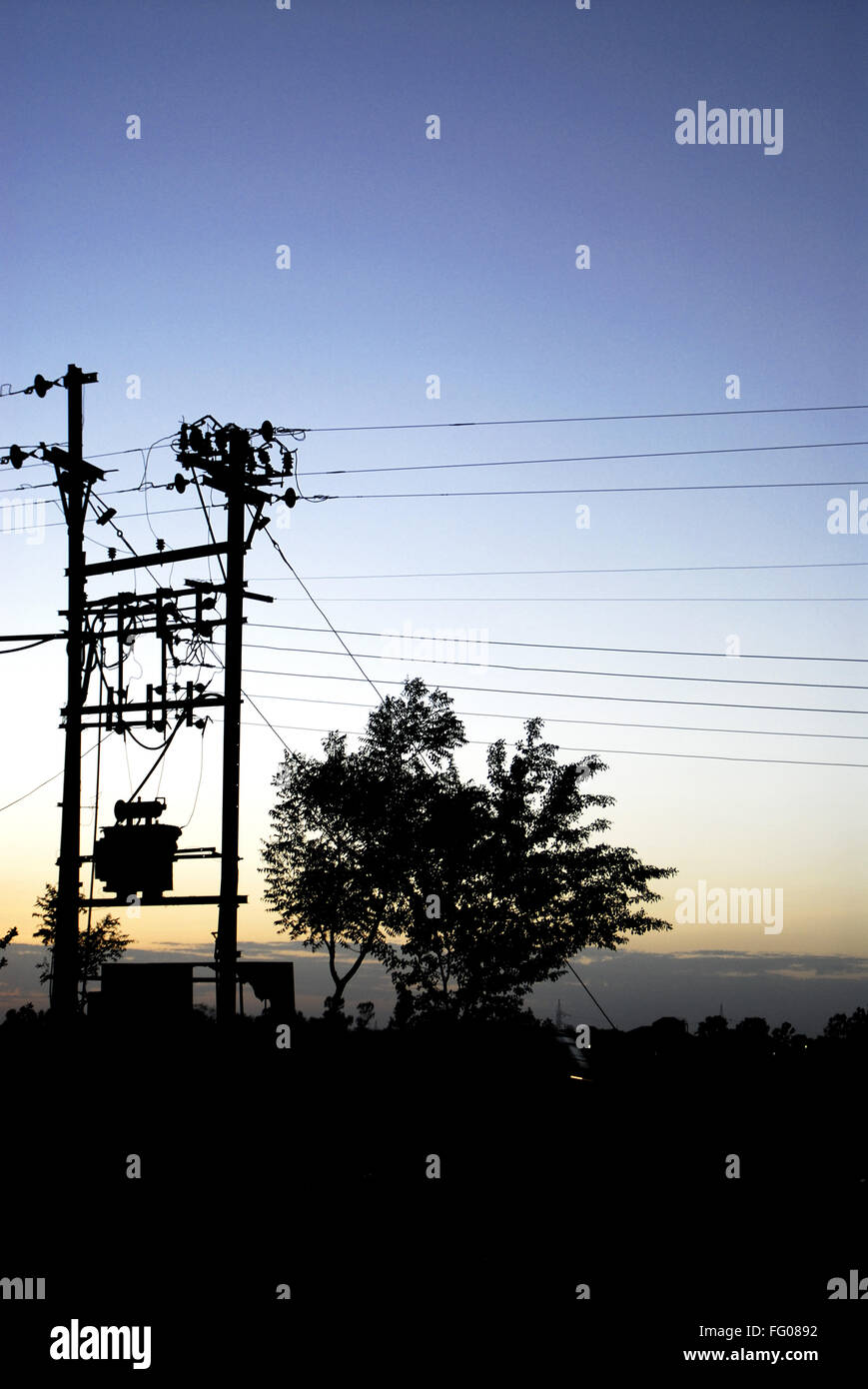 Electric pole wires hi-res stock photography and images - Alamy