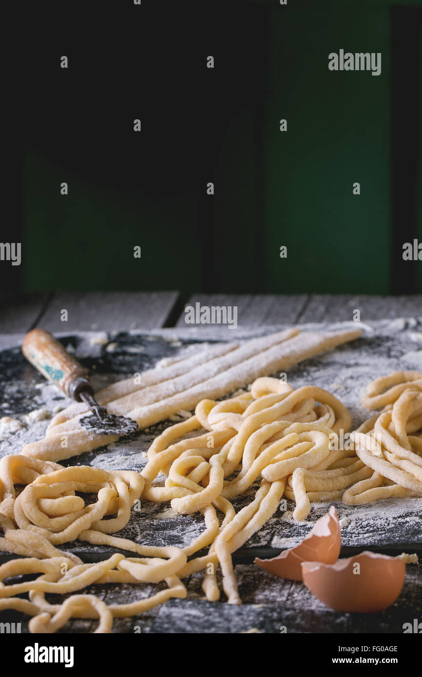 Fresh homemade pasta pici Stock Photo - Alamy