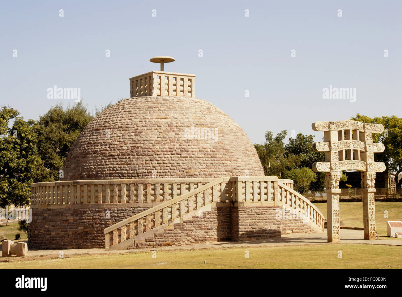 Great stupa sanchi hi-res stock photography and images - Alamy
