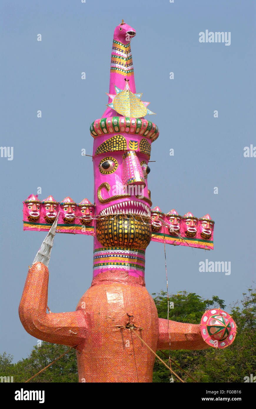Ravan effigy statue hi-res stock photography and images - Alamy