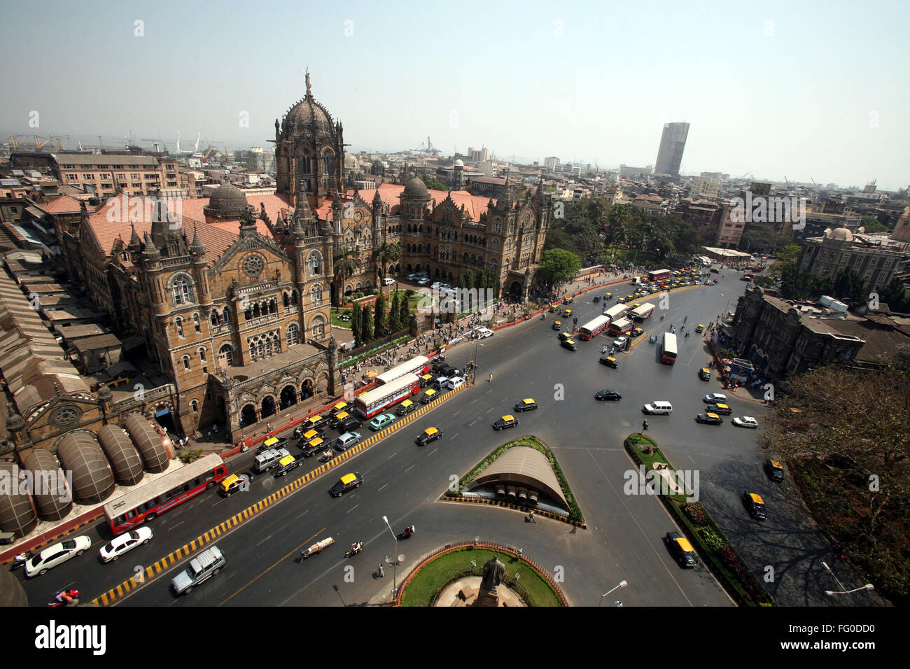 Traffic outside of Victoria Terminus VT now Chhatrapati Shivaji ...