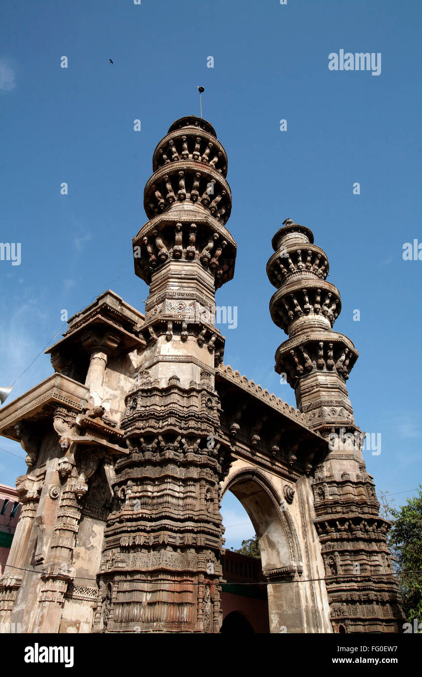 Shaking minarets of Siddi Bashir mosque in Ahmedabad ; Gujarat ; India ...