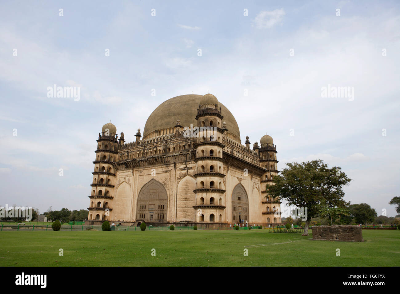 Gol gumbaz built in 1659 hi-res stock photography and images - Alamy