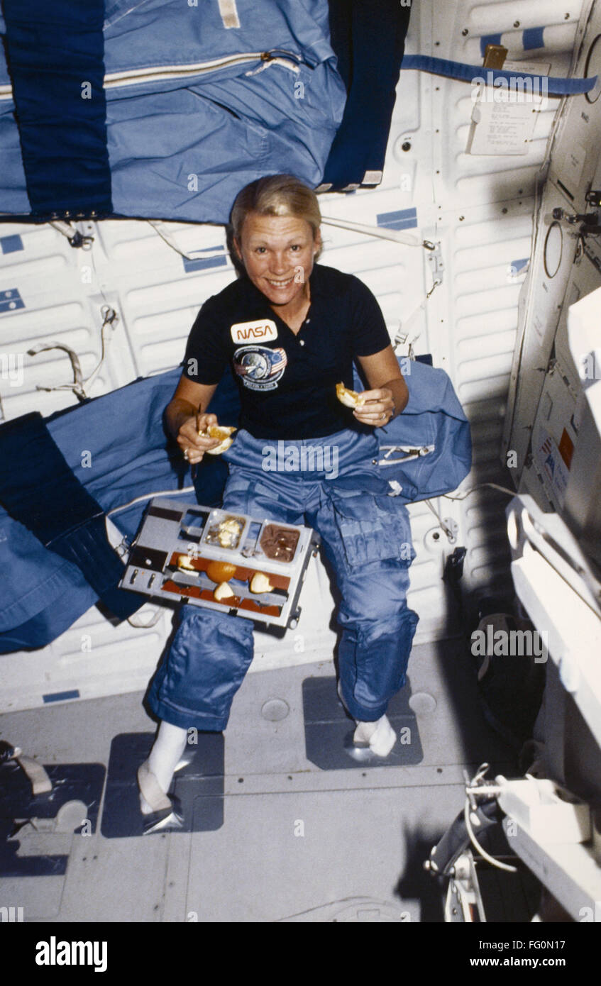 RHEA SEDDON (1947- ). /nMargaret Rhea Seddon. American physician and ...