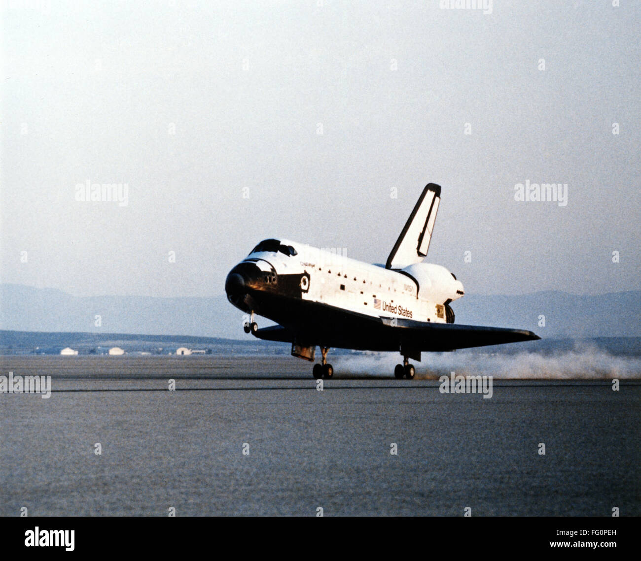 SPACE SHUTTLE CHALLENGER. /nThe Space Shuttle Challenger landing at ...