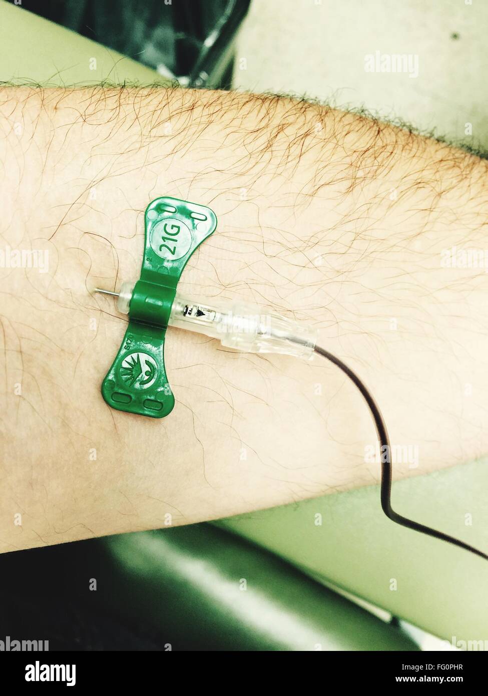 Inserted needle hi-res stock photography and images - Alamy