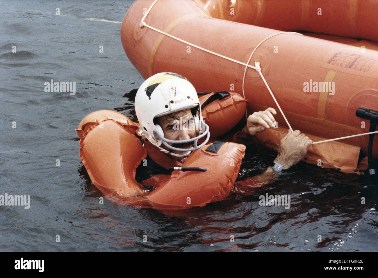 Astronauts in water hi-res stock photography and images - Alamy