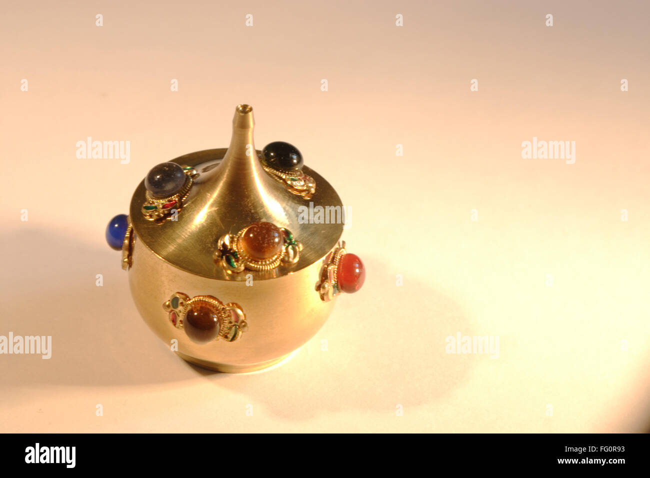 Sindoor hi-res stock photography and images - Alamy