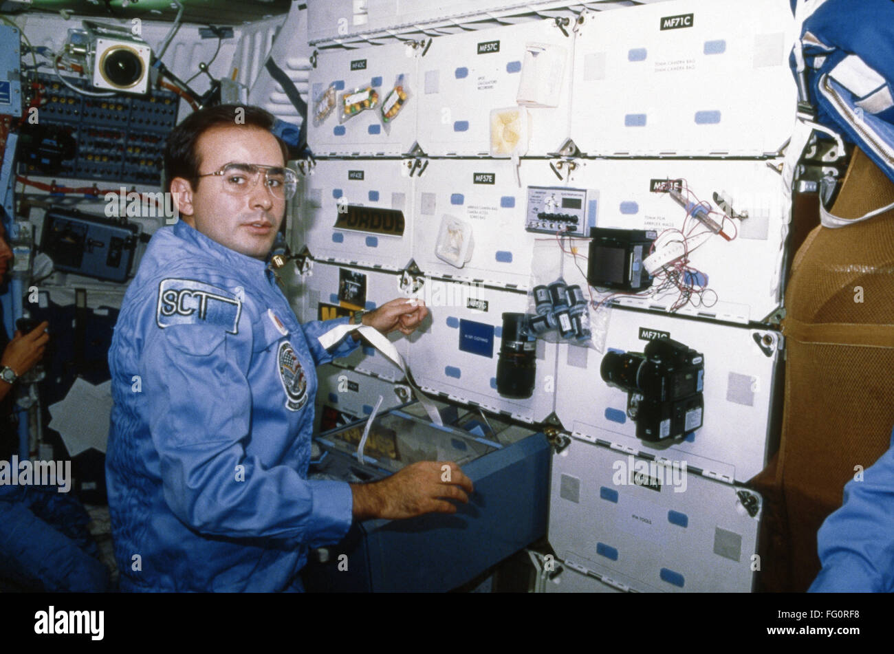 RODOLFO NERI VELA (1952- ). /nMexican scientist and astronaut ...