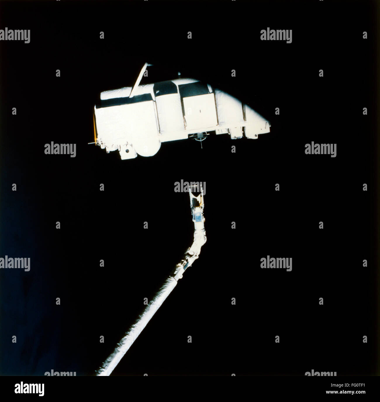 SPACE SHUTTLE CHALLENGER. /nThe remote manipulator system of the Space ...