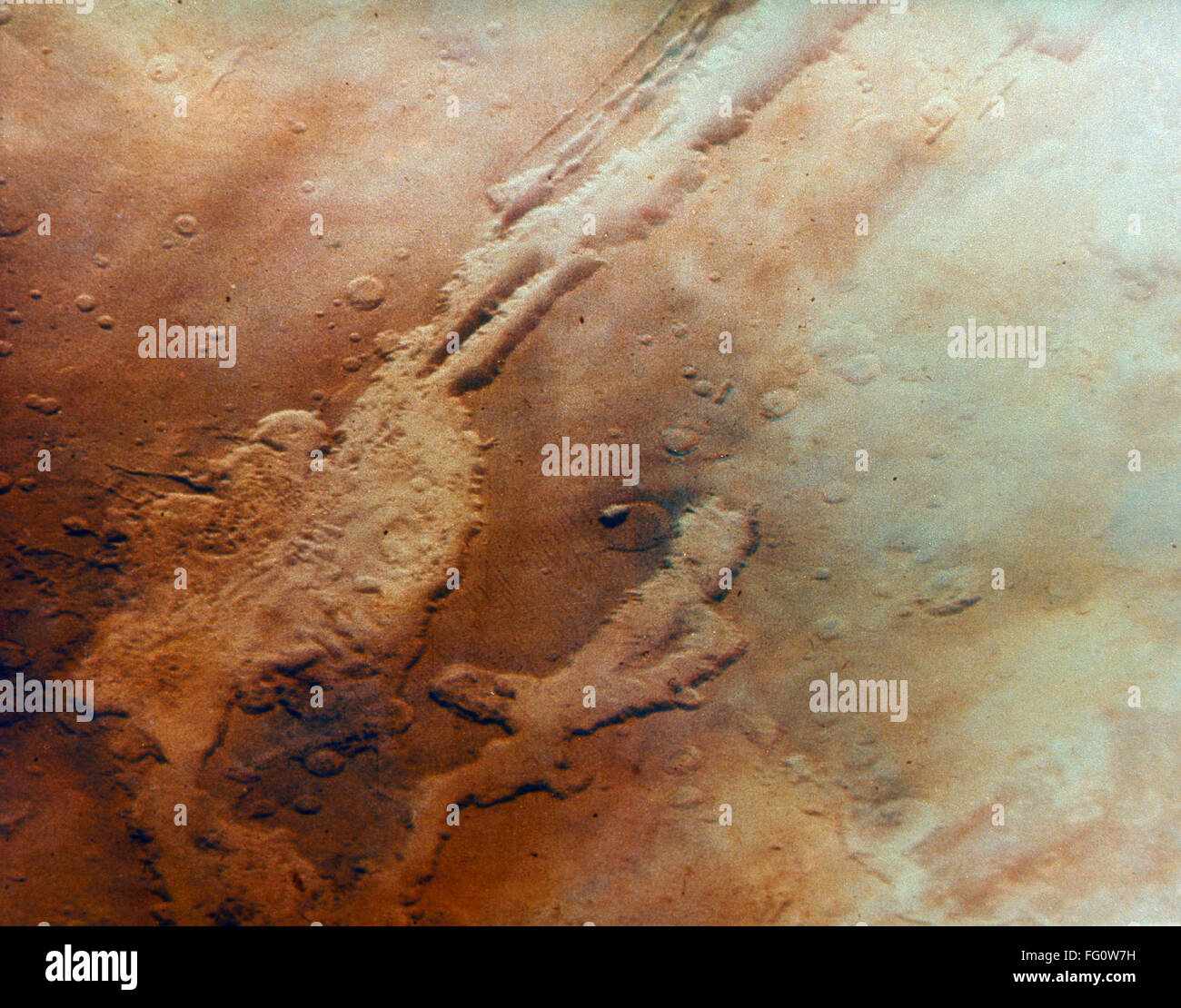 MARS: VALLES MARINERIS. /nA view of Valles Marineris on Mars ...