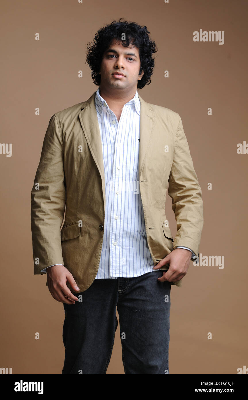 Man in formal attire hi-res stock photography and images - Alamy
