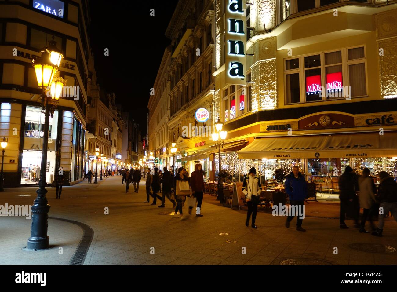 Budapest - shopping street in the city center Stock Photo - Alamy