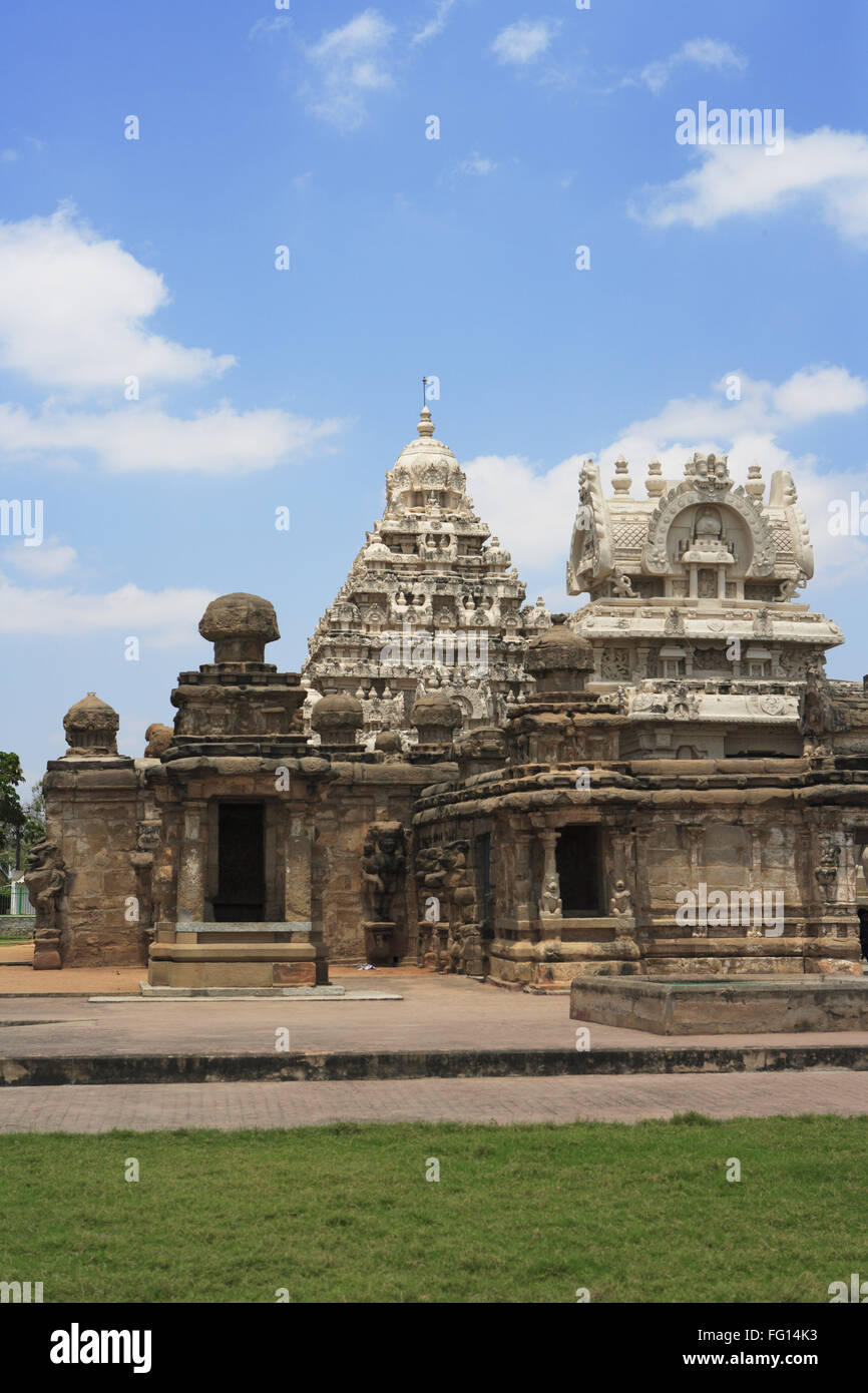 Kailasanatha temple , Dravidian temple architecture , Pallava period ...