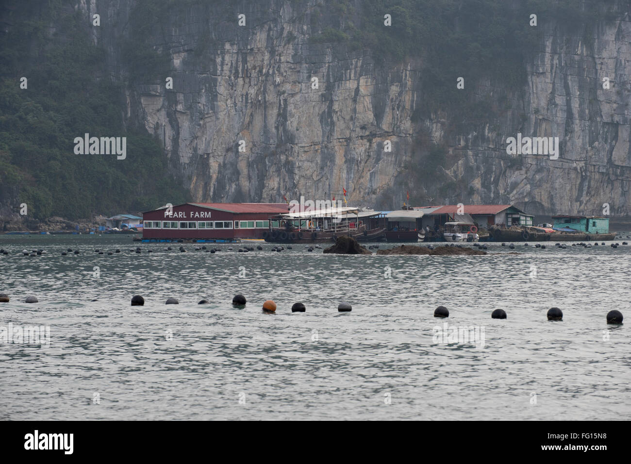 Pearl farm in halong bay hi-res stock photography and images - Alamy