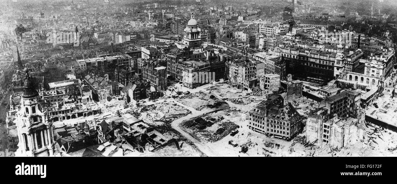 London blitz luftwaffe hi-res stock photography and images - Alamy