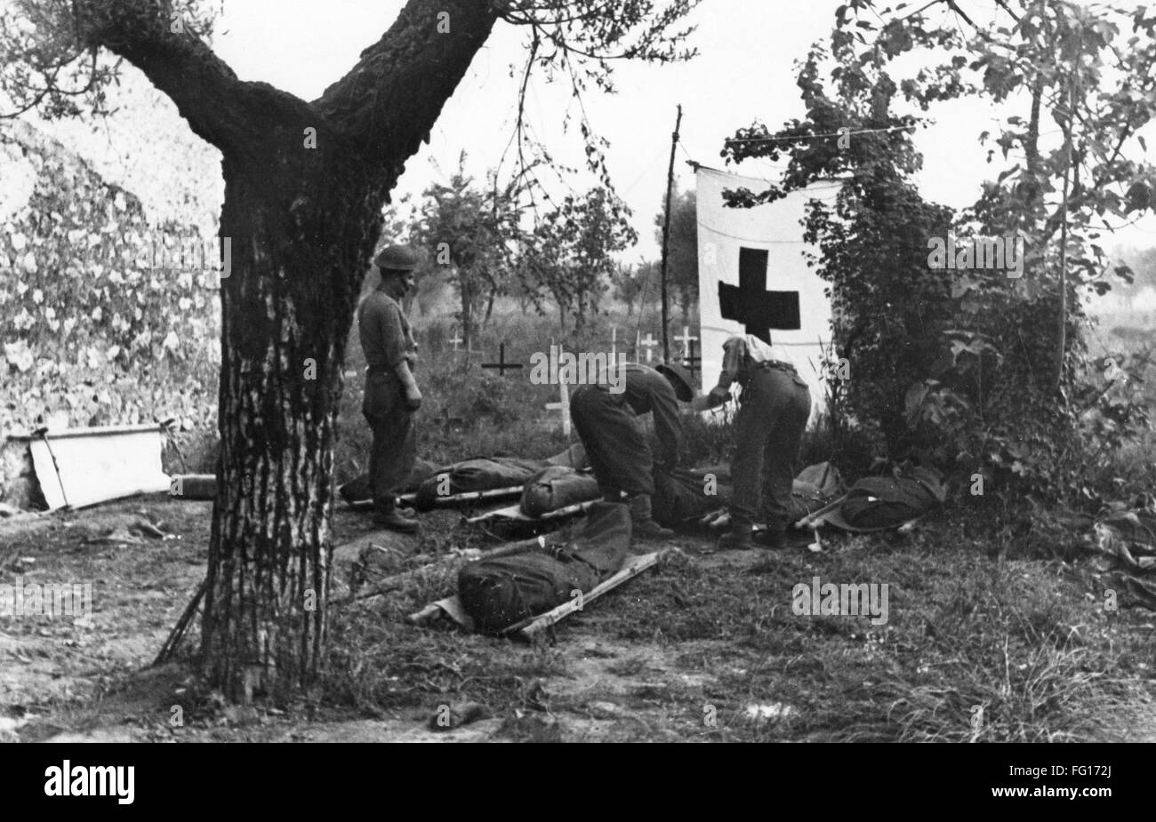 Ii polish corps 1944 hi-res stock photography and images - Alamy