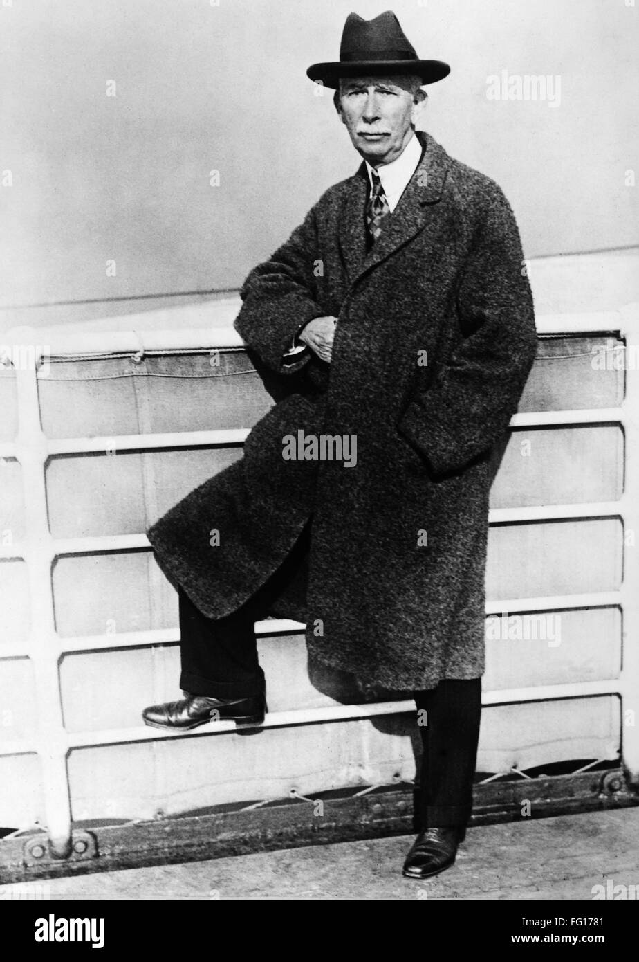 EDWARD MANDELL HOUSE /n(1858-1938). American diplomat. Photograph ...