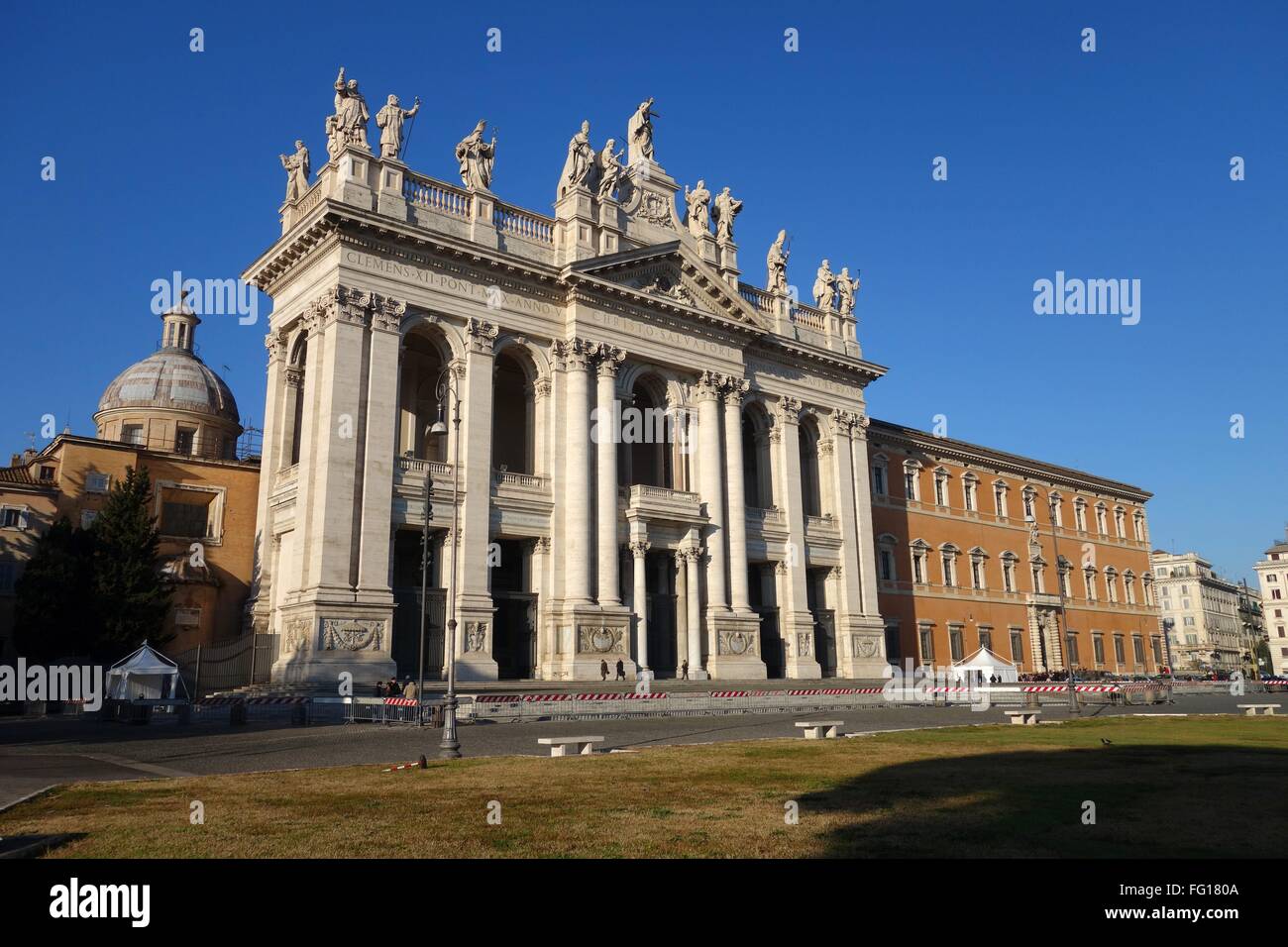 Rome lateran basilica hi-res stock photography and images - Alamy