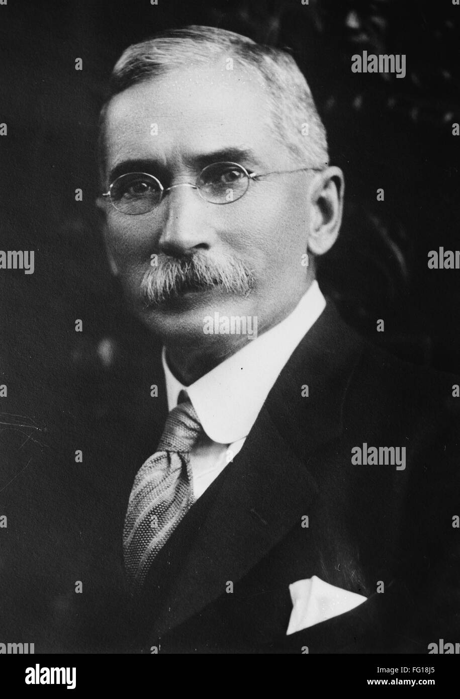 J.B.M. HERTZOG (1866-1942). /nJames Barry Munnik Hertzog. Boer general ...