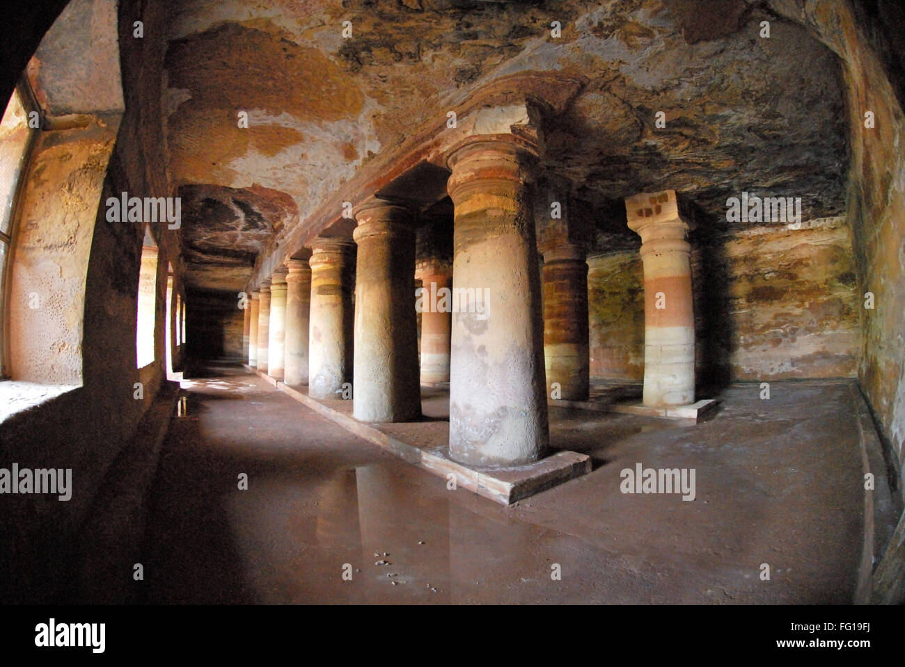 Bagh caves hi-res stock photography and images - Alamy