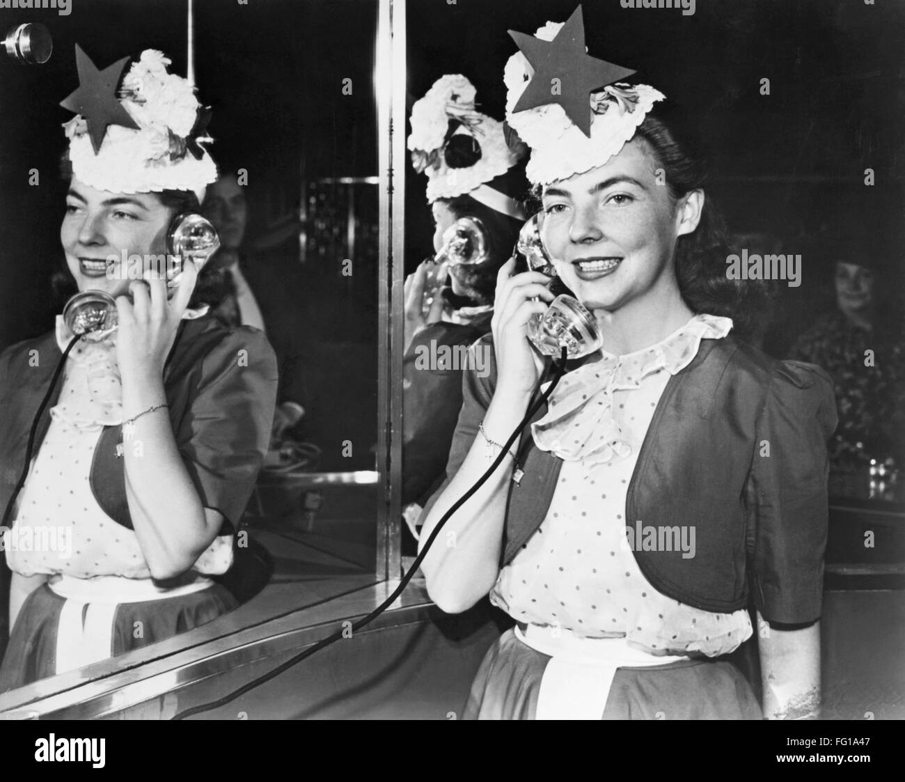 NEW YORK WORLD'S FAIR, 1939. /nMelba Rae Toombs 'Miss Treasure Island ...