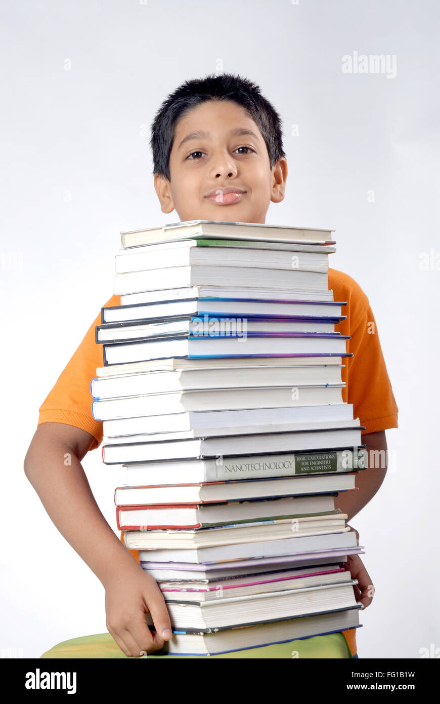 Kids carrying books hi-res stock photography and images - Alamy